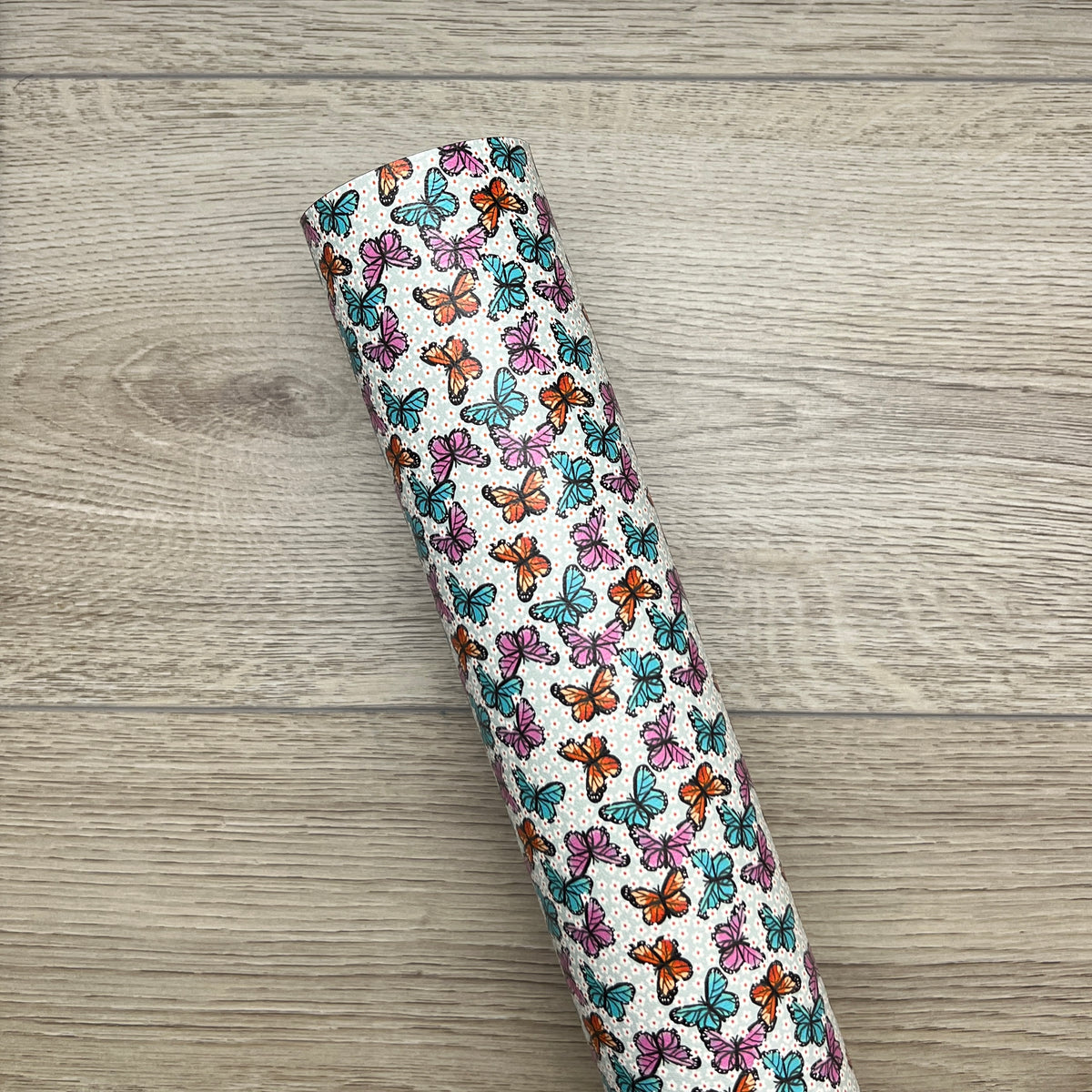 Butterflies and Daisies – The Polka Dotted Peach Supply Co.