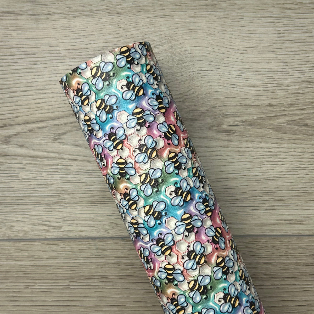 Puff Ombre Bee – The Polka Dotted Peach Supply Co.