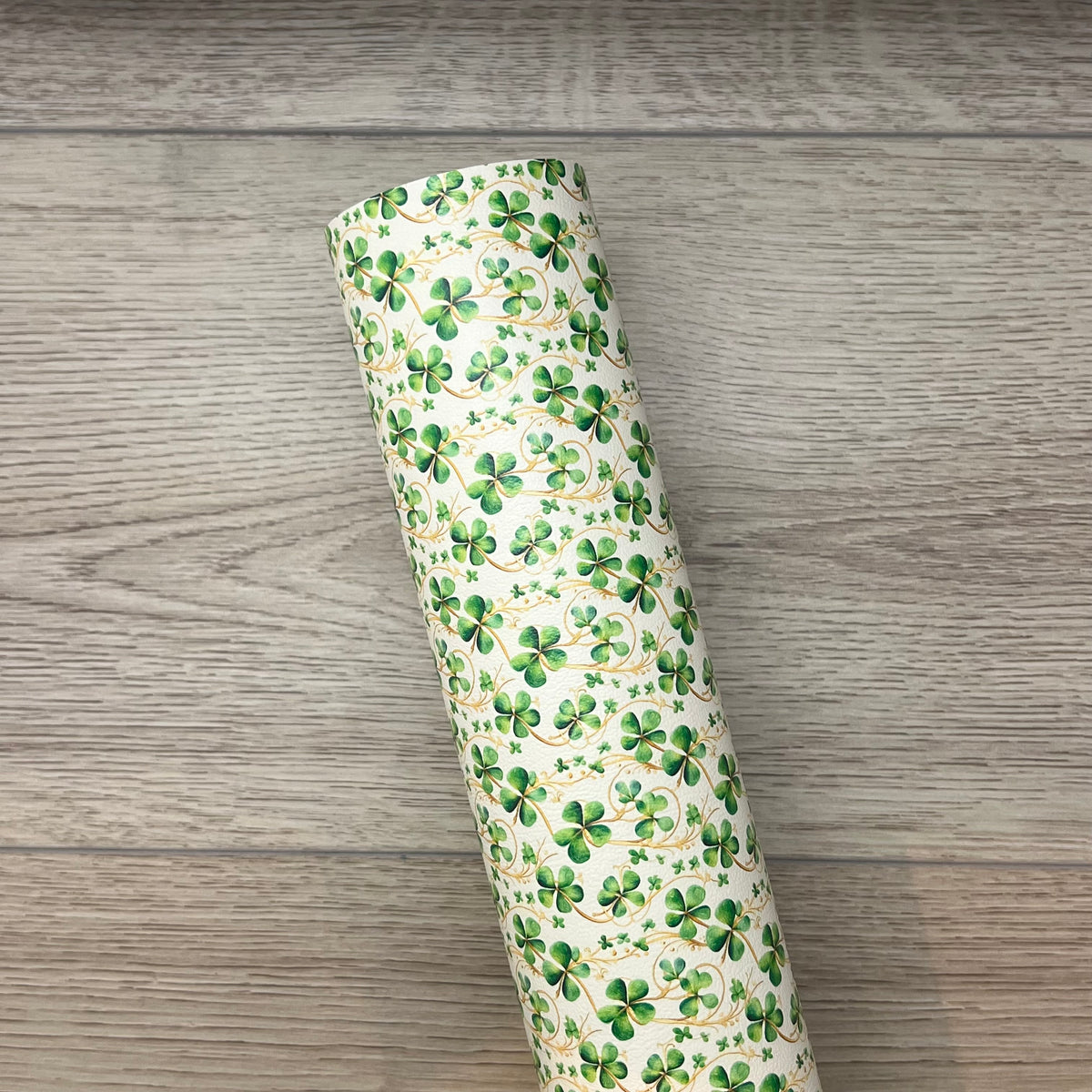 St.Patricks Floating Shamrocks – The Polka Dotted Peach Supply Co.